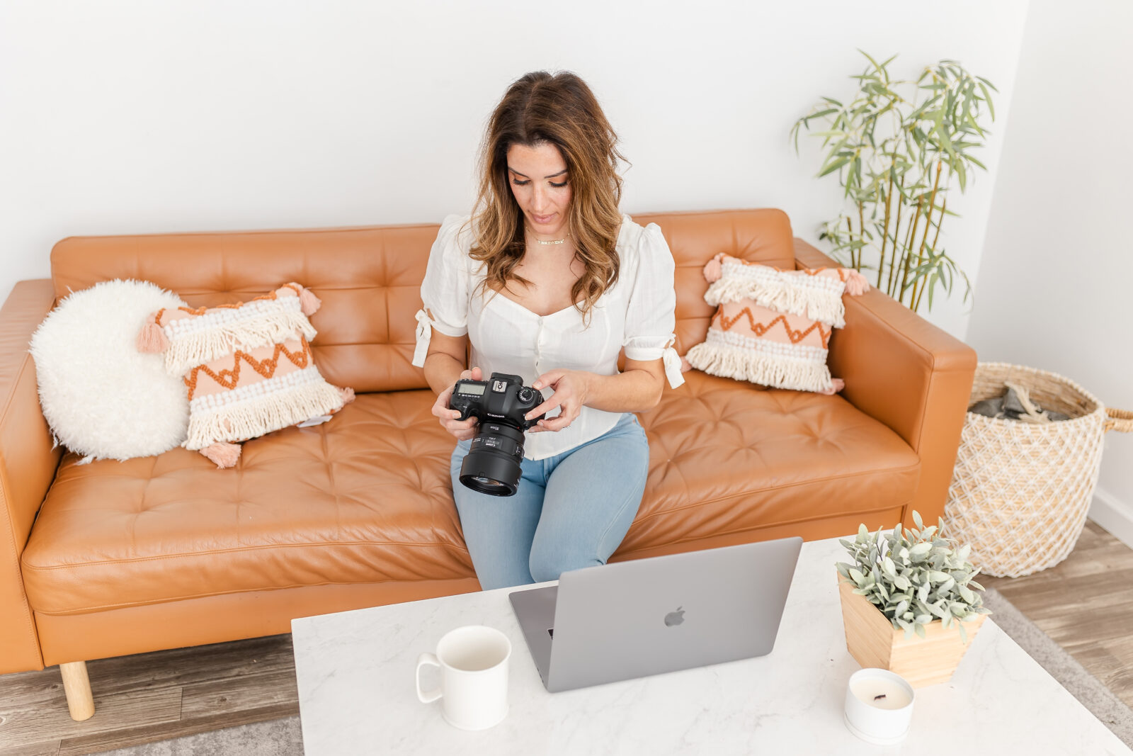 Camera Settings for Lifestyle Photography - christinedeatoncreative.com